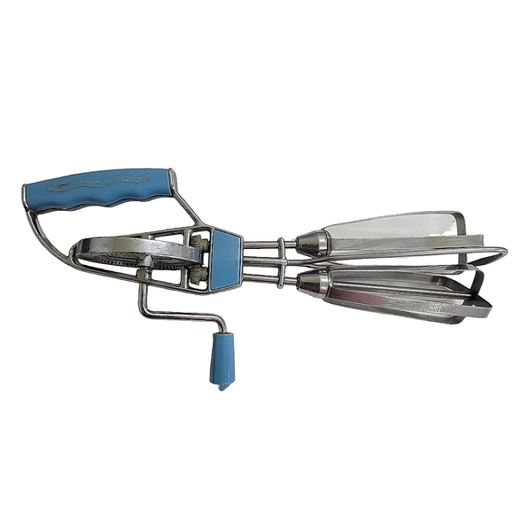 Vintage | Kitchen | Vintage Canary 5s 60s Light Blue Hand Egg Beater ...